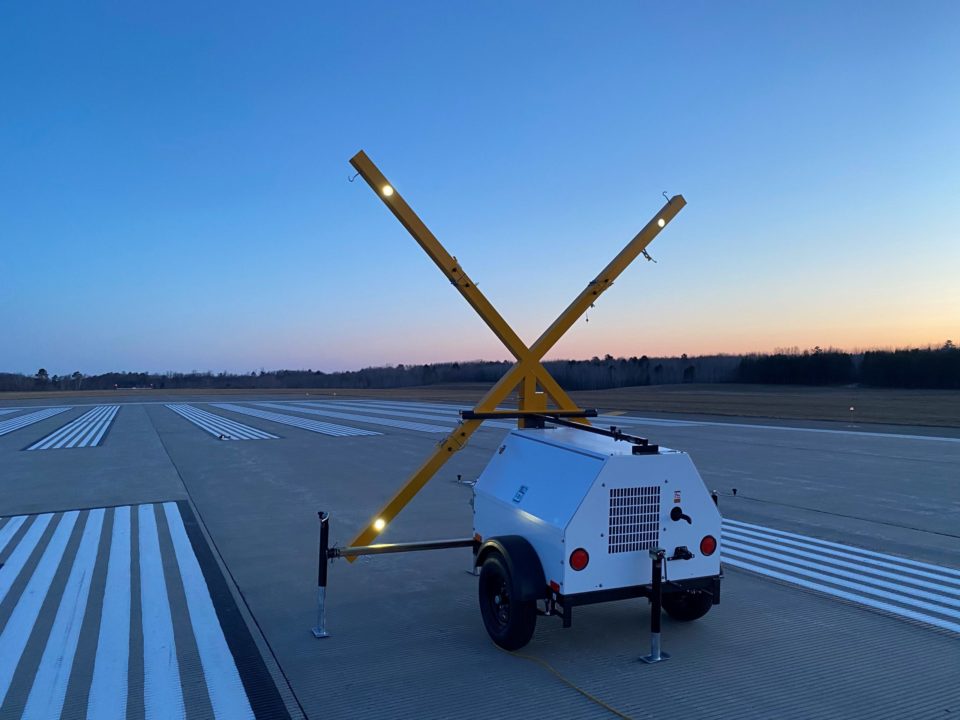 LED Portable Lighted Runway Closure Marker RCM-D L-893 | Halibrite